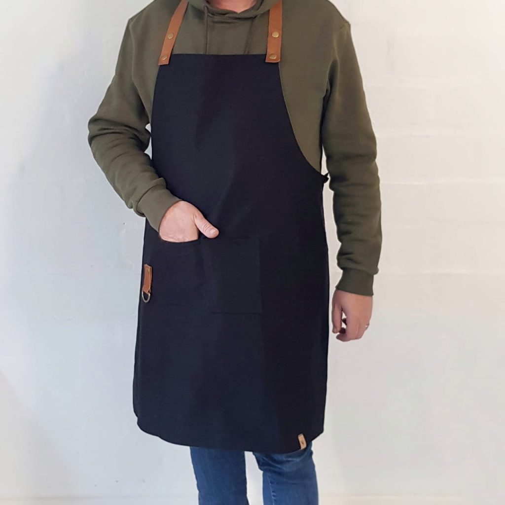 Braai Apron Men – HANDMADE LEATHER & CORK PRODUCTS