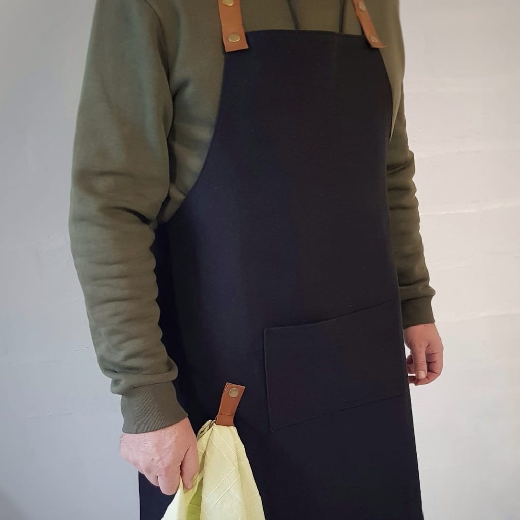 Braai Apron Men – HANDMADE LEATHER & CORK PRODUCTS